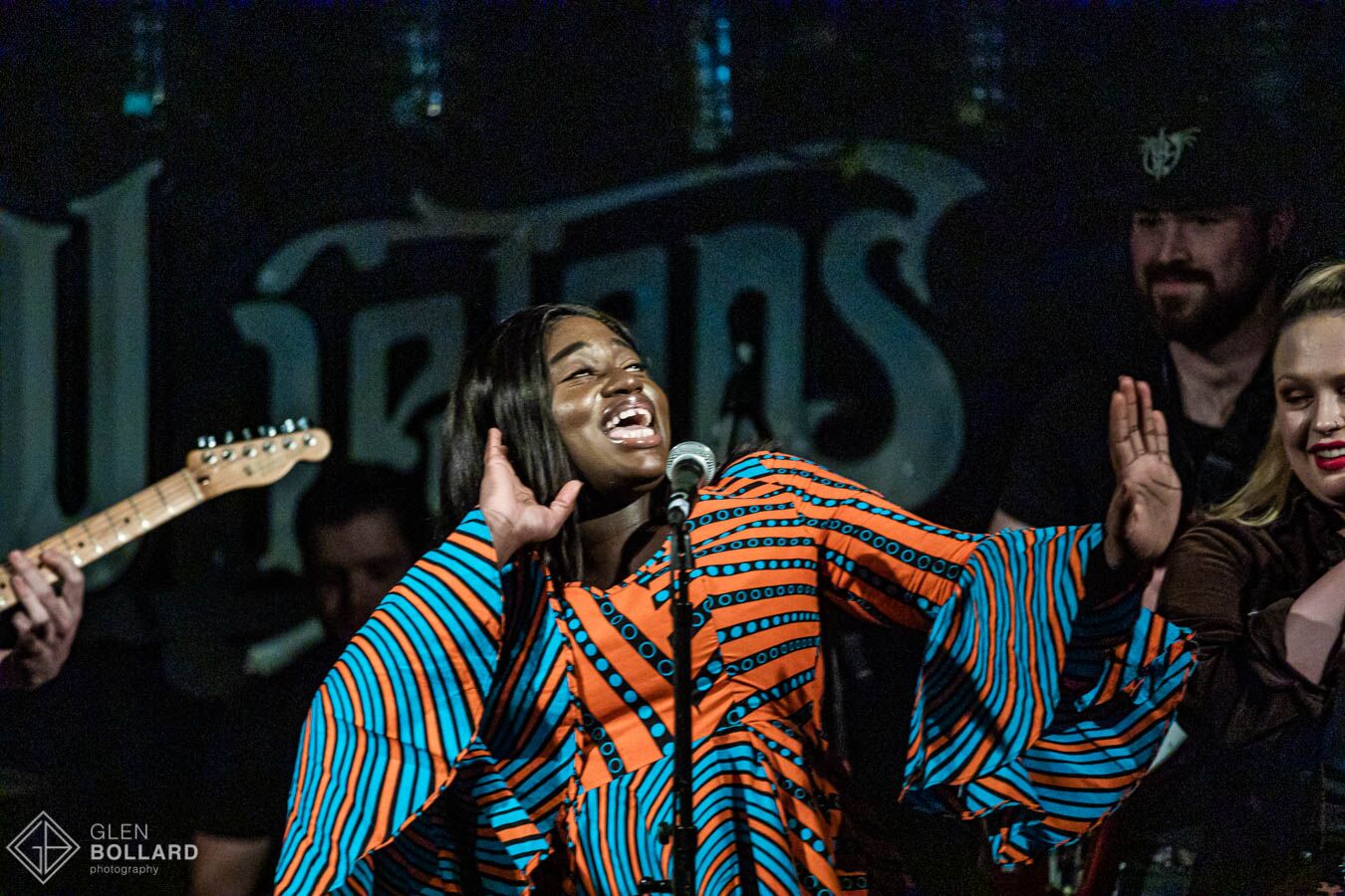 Toshín - Song of Change